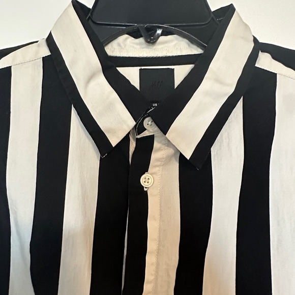 H&M | Shirts | Hm Mens Casual Button Down Shirt Size Medium | Poshmark